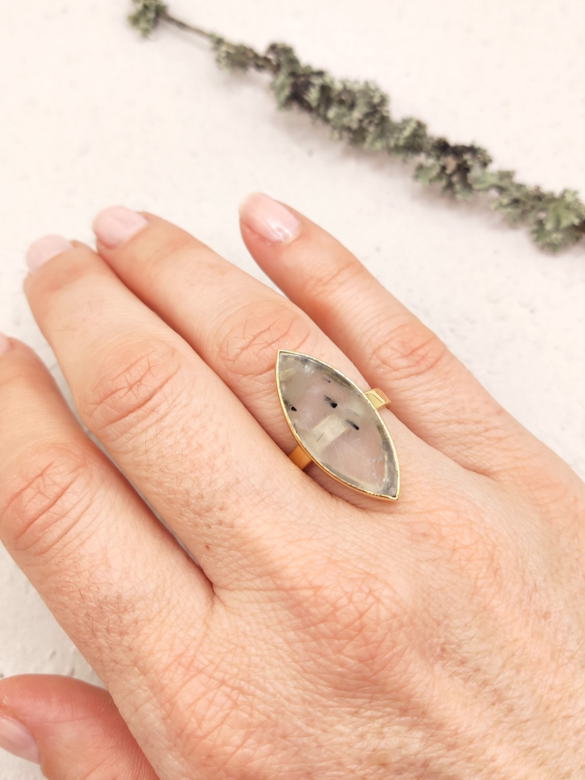 Prstan Rutile Quartz - Springs Room