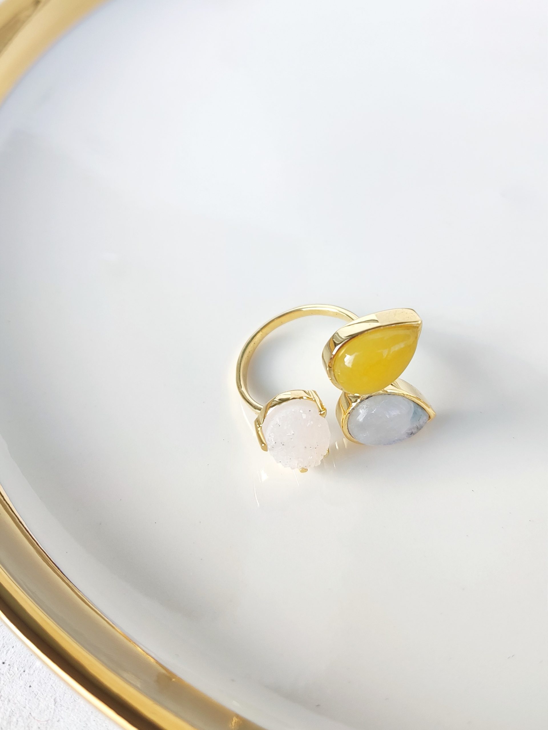 Prstan "Leaves" (Yellow Jade, Rainbow Moonstone, White druzy Agate ...